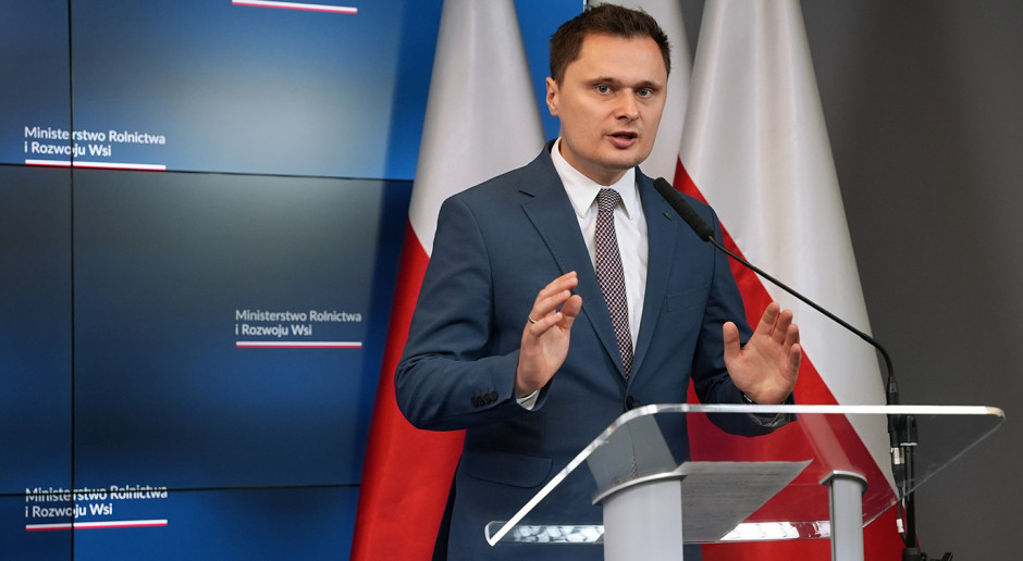 Zmiany w ministerstwie rolnictwa. Krzysztof Ciecióra rezygnuje ze ... Zmiany w ministerstwie rolnictwa. Krzysztof Ciecióra rezygnuje ze ...